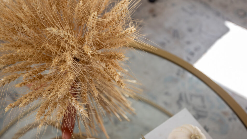 DIY Classic Wheat Sheaf Decor for Fall - The Creek Line House