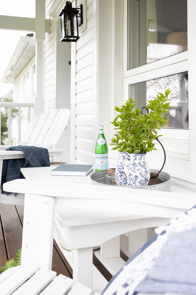 How to Style an Outdoor Coffee Table - The Creek Line House