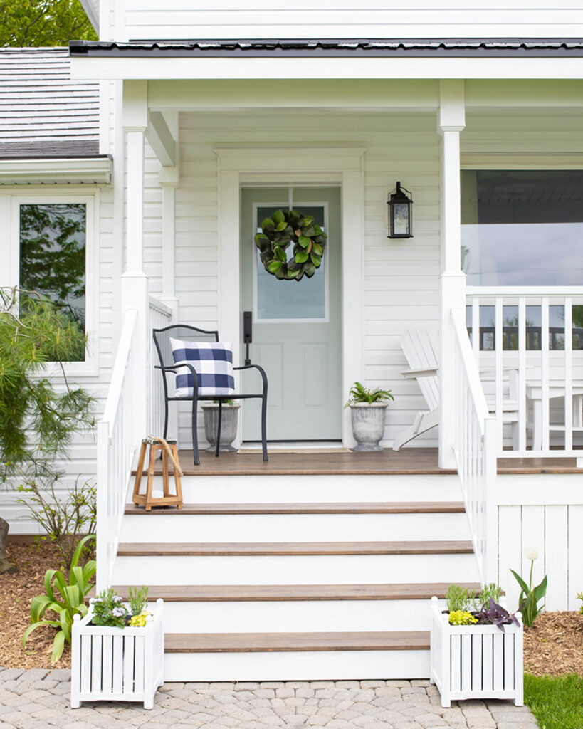 Classic Porch Furniture That You'll Keep for a Lifetime - The Creek ...