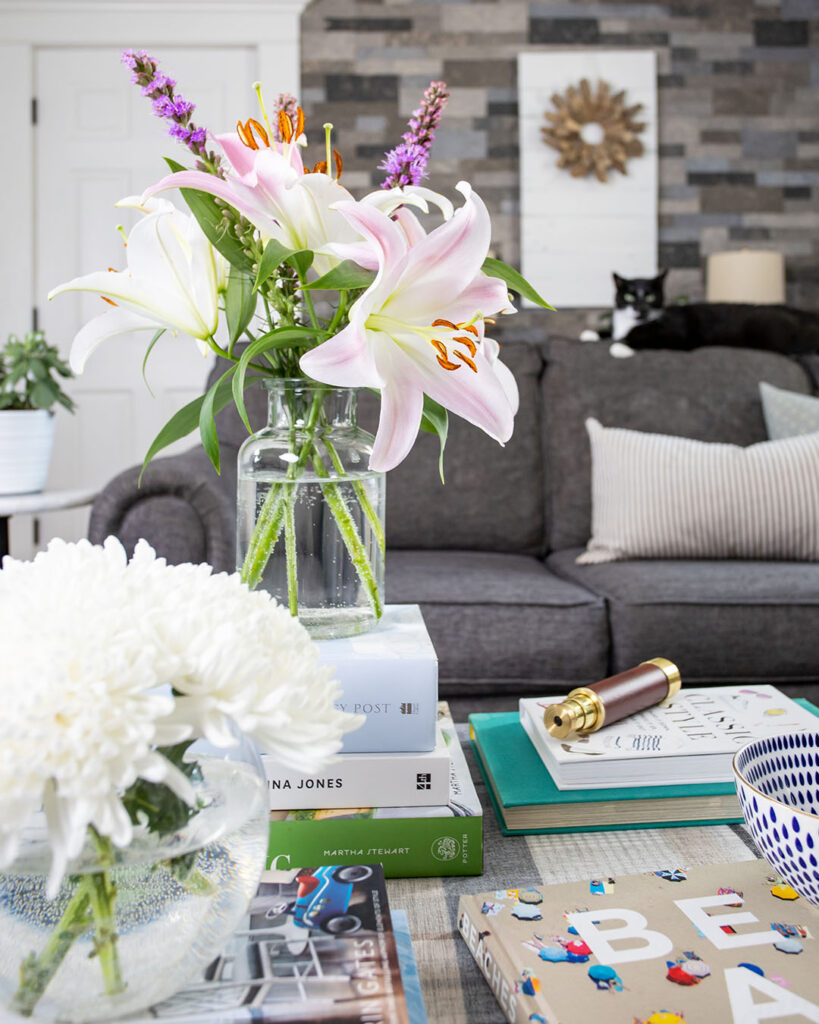 Ideas for Decorating With Thrift Store Books - The Creek Line House