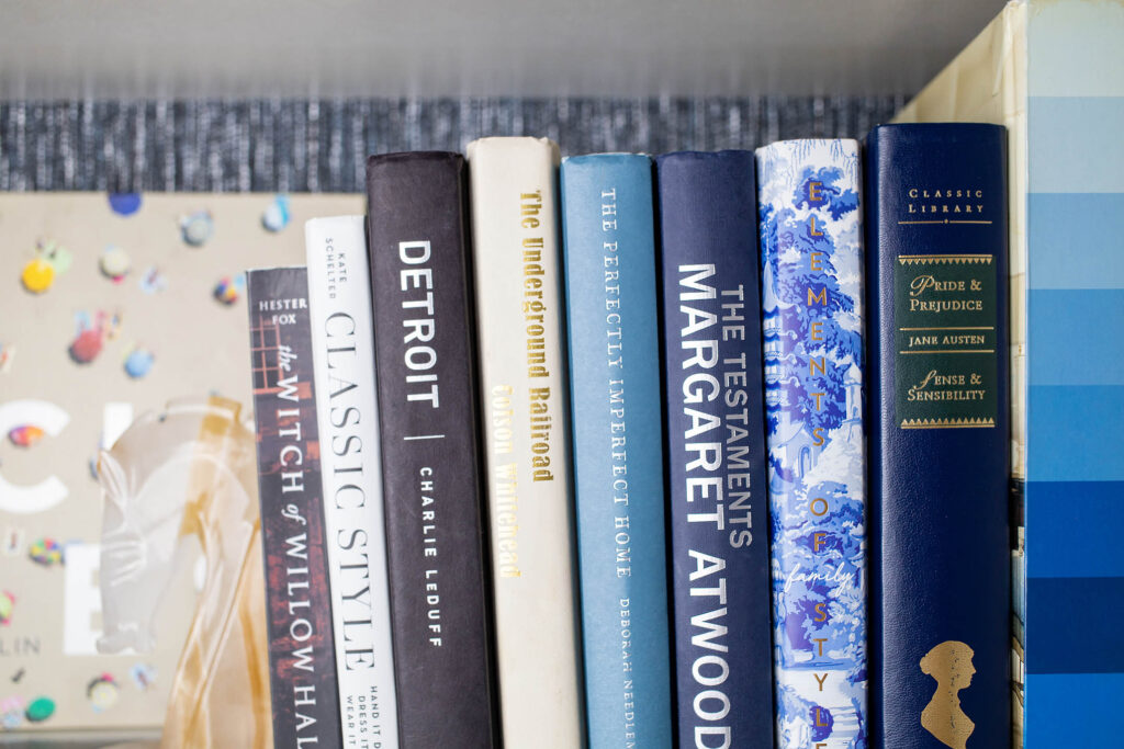 Ideas for Decorating With Thrift Store Books - The Creek Line House