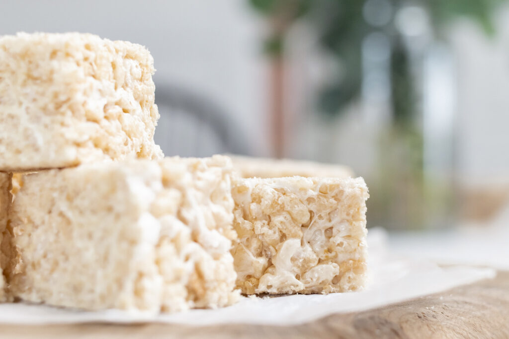 Plant-Based Rice Krispie Treats - The Creek Line House