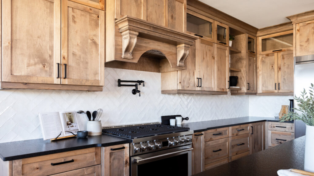 Farmhouse Kitchen Ideas That Won't Make You Look Outdated - The Creek ...