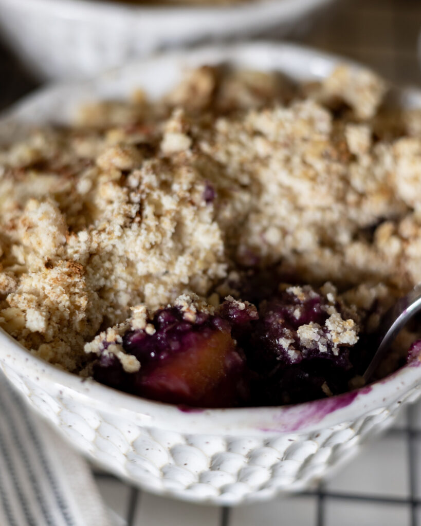 Individual Blueberry Peach Crisp Recipe - The Creek Line House