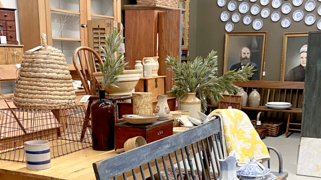 St. Jacobs Antiques Market in Waterloo, Ontario - The Creek Line House