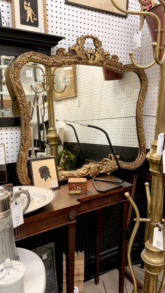 St. Jacobs Antiques Market in Waterloo, Ontario - The Creek Line House