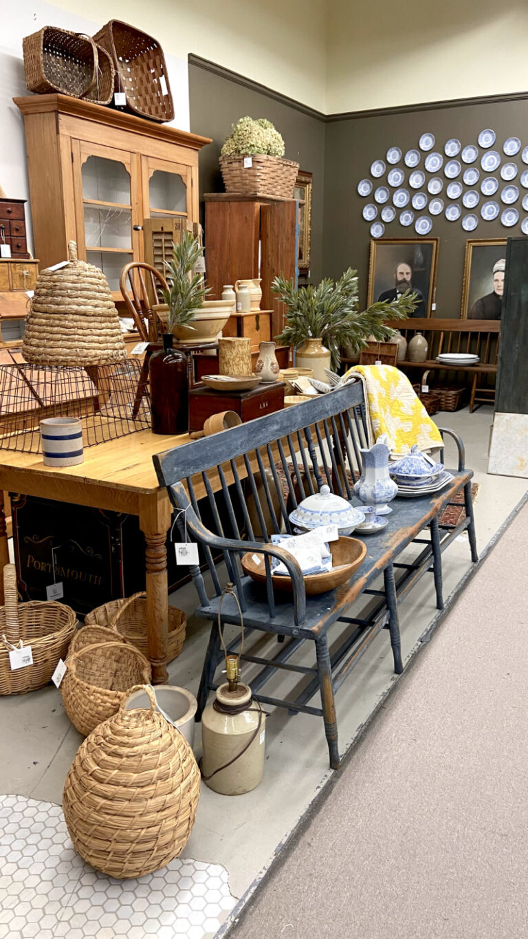 St. Jacobs Antiques Market in Waterloo, Ontario - The Creek Line House