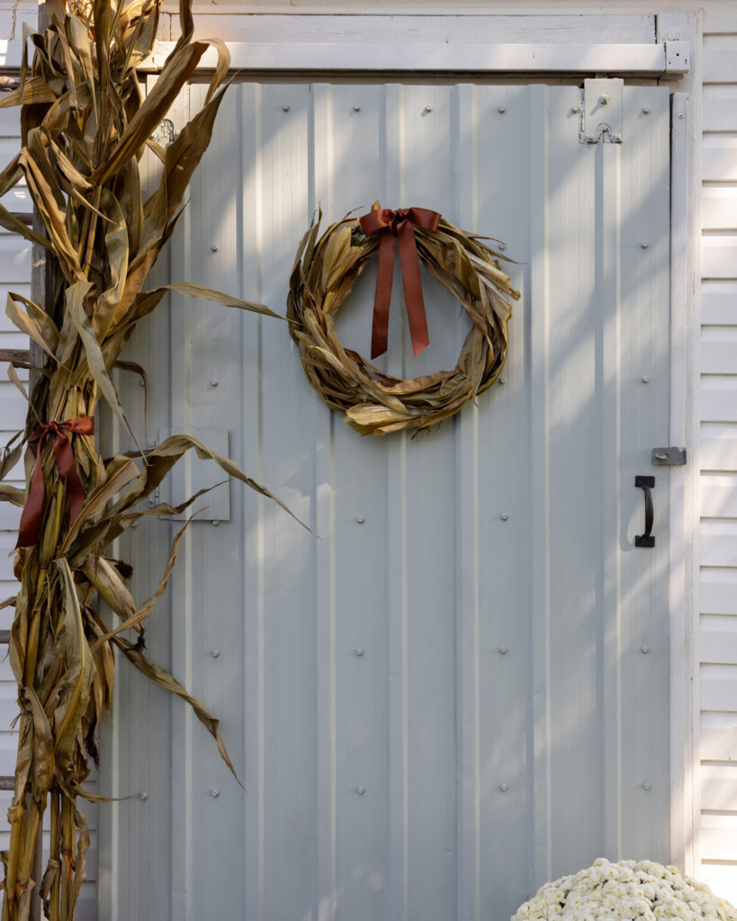 Fall Barn Door Decorations: Continuing Favorite Traditions - The Creek ...