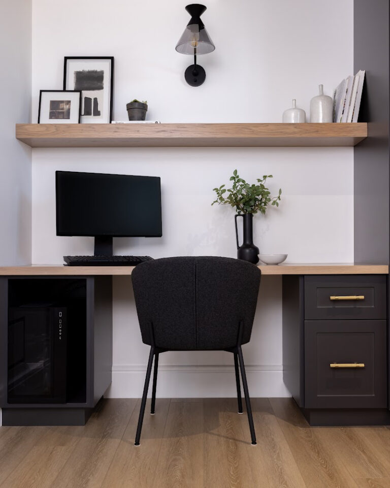 How to Properly Group Items Together to Decorate a Shelf - The Creek ...
